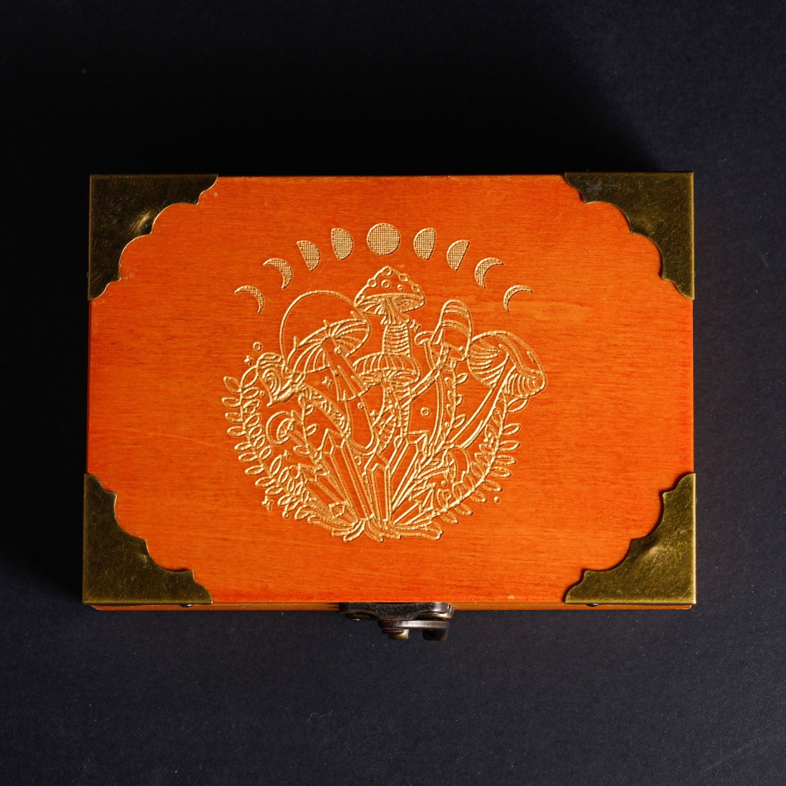 Blood Red Liquid Core Resin Moon DnD D&D Dice Set – CrystalMaggie